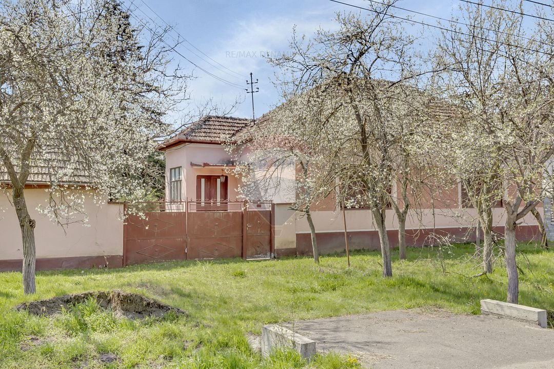 Casa de vanzare 3 camere in Semlac in Semlac