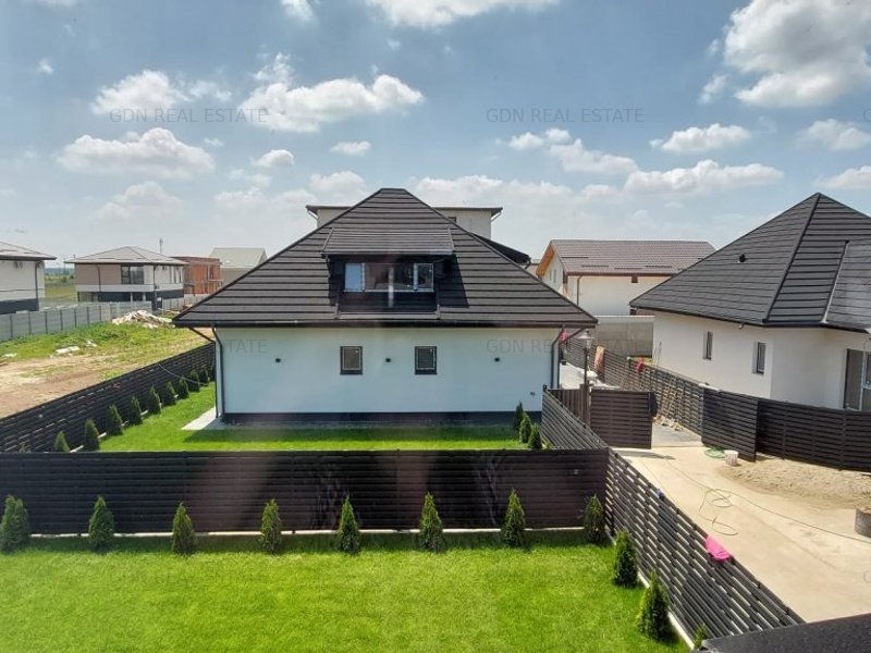 Casa de vanzare 5 camere in Tunari in Tunari