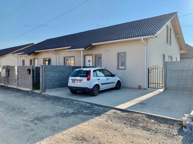 Casa de vanzare 3 camere in Utvin, Central in Utvin