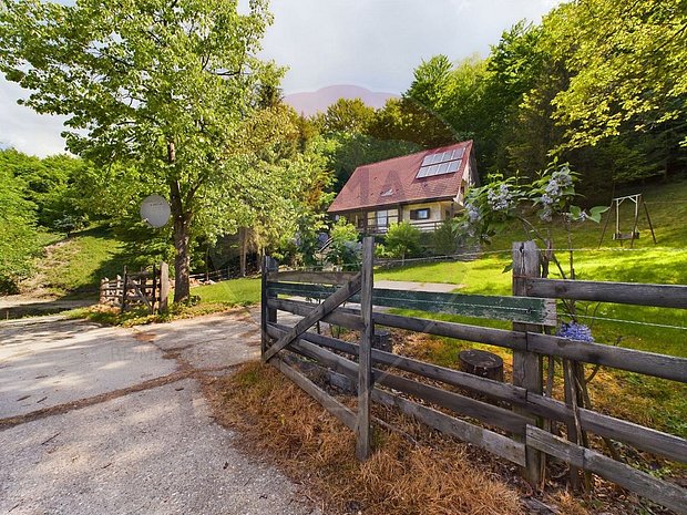 Casa de vacanta la munte - Lepsa - casa/vila cu 8 camere de vanzare in ...