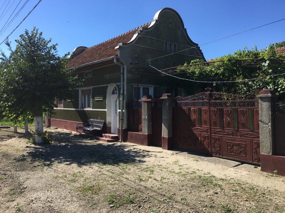 Casa de vanzare sat. Hitias Jud.Timis - casa/vila cu 4 camere de ...